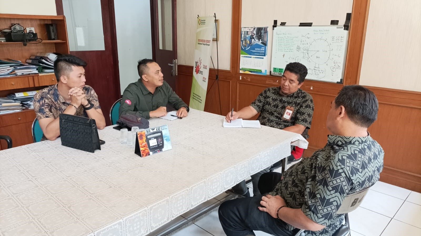 Dinas PUPR Kab. Kapuas Hulu ikuti Rapat Pembahasan Hasil Kalibrasi Alat ...