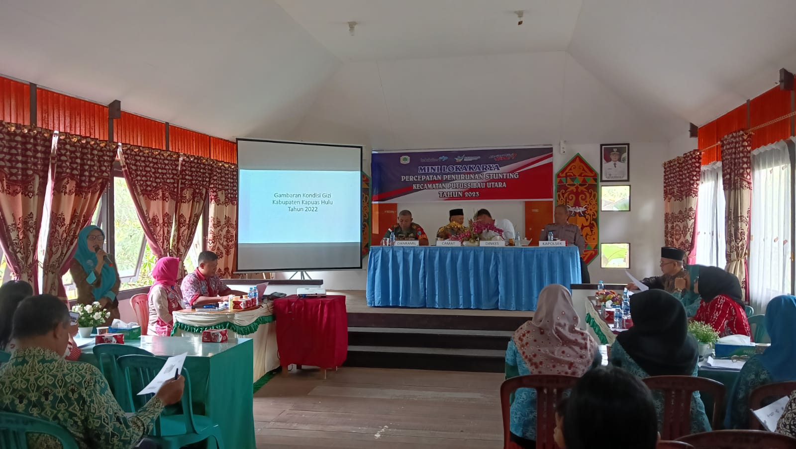 Mini Lokakarya Percepatan Penurunan Stunting di Kecamatan Putussibau ...